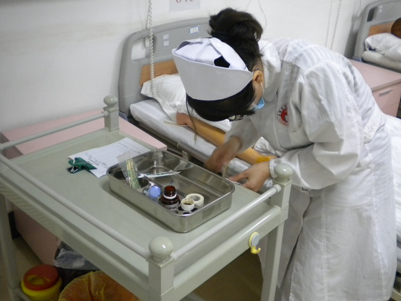 医学院举办护理技能操作比赛 嘉兴学院医学院